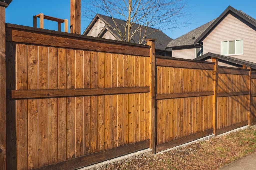 Why Do You Need A Privacy Fence For Your House? - Commercial Building ...